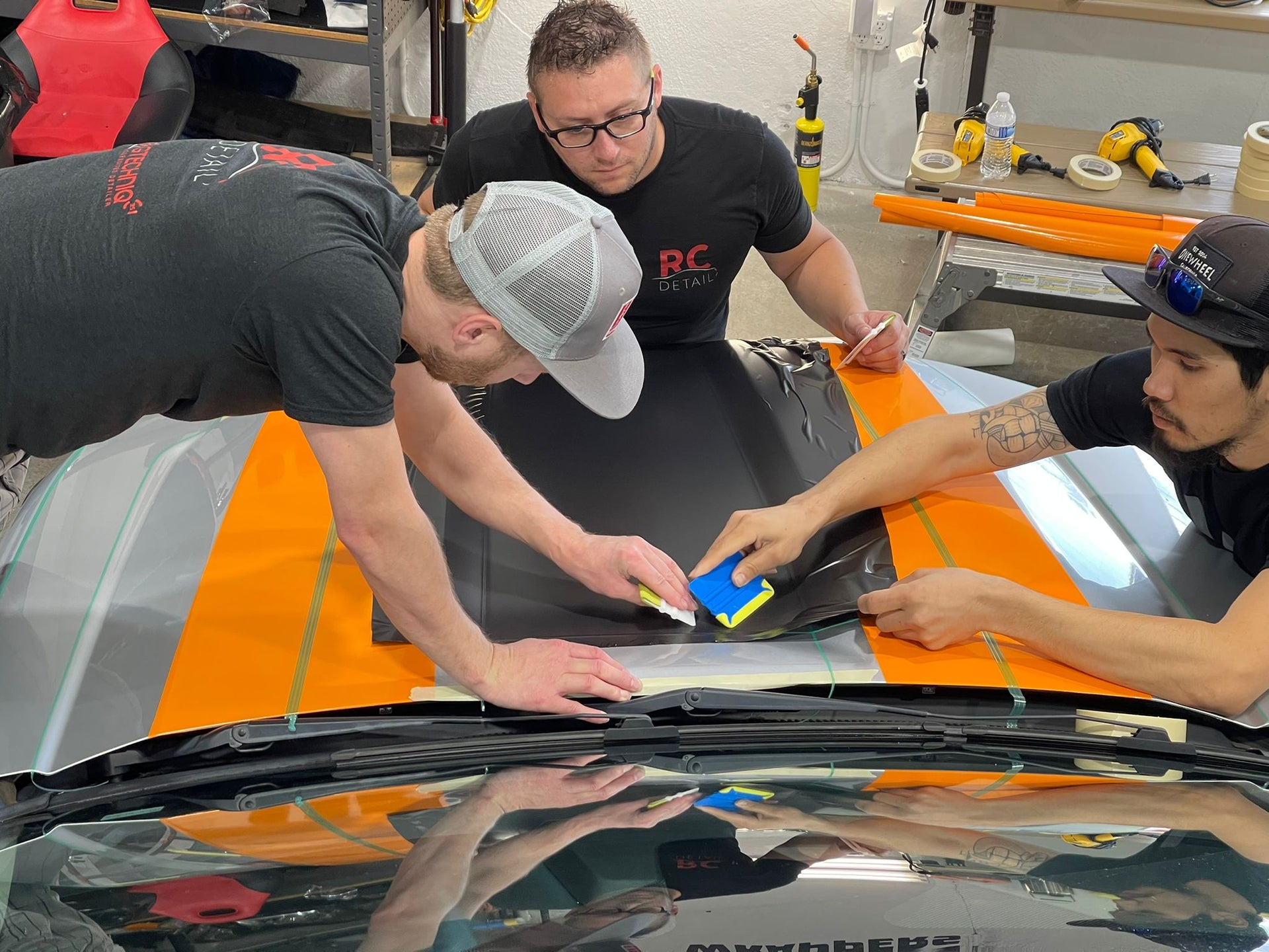 Car Wrapping Classes - Vinyl Wrap School | Elite Wrappers